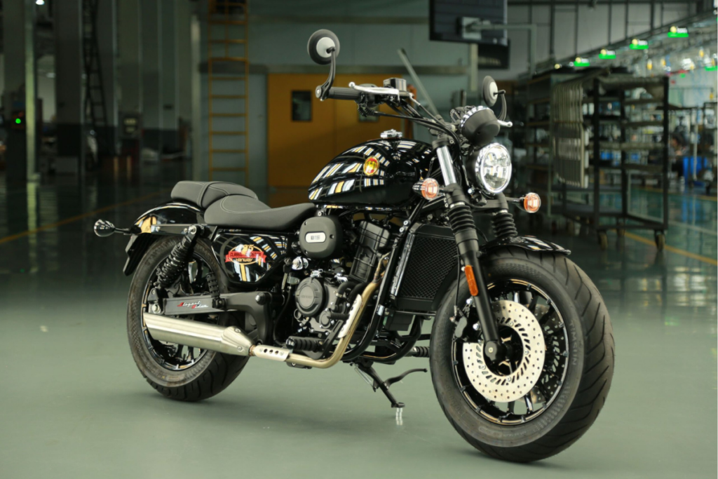 Hanway Bobber : La moto chinoise qui redéfinit les standards européens