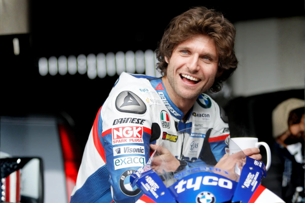 Guy Martin roule à 300 km/h au TT de l'Île de Man et perd son permis 6 ...